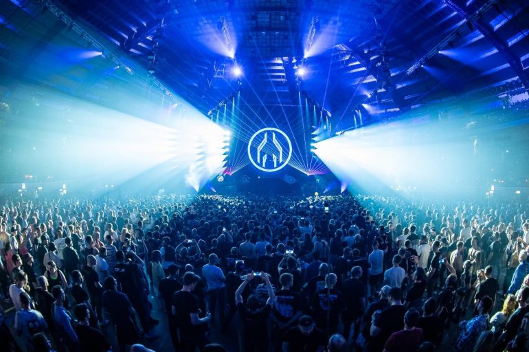 Mayday Iconic: Rave Kultur und Gemeinschaft im Fokus - technoszene.com